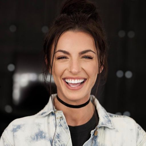 Elizabeth Rioux's Instagram, Twitter & Facebook on IDCrawl